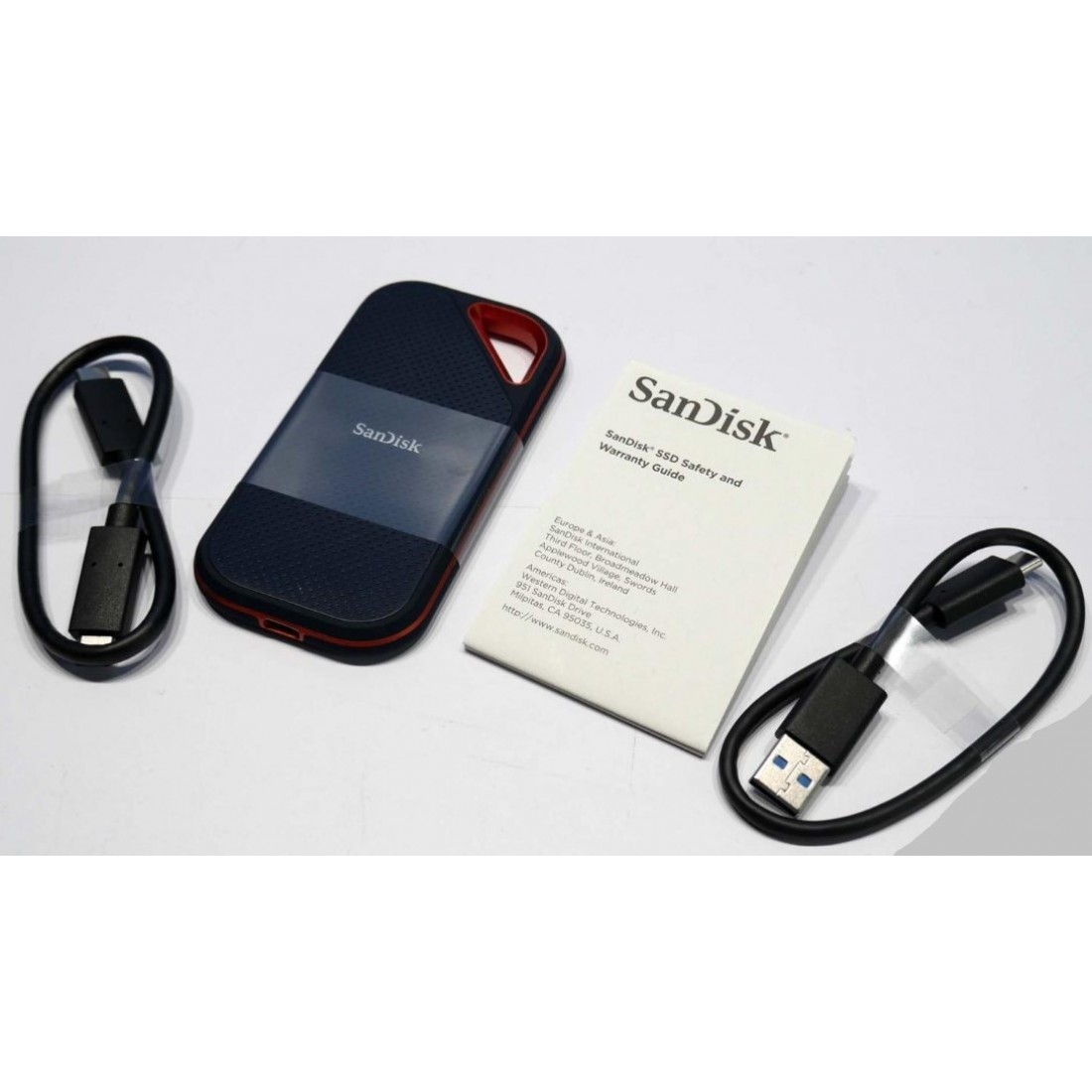 SanDisk Extreme 2TB Portable External SSD V2 (1050 MB/s)